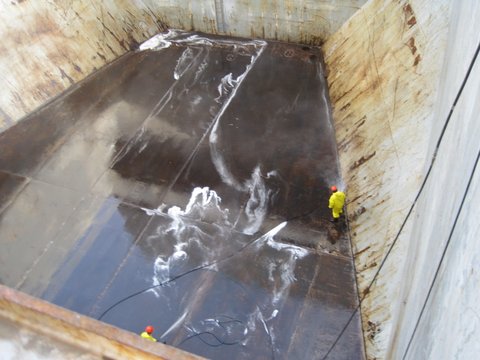 Disposal of cargo residues in line with MARPOL Annex V - Skuld