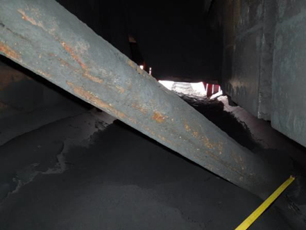 Conveyor belt damage caused by stray metal pieces - Skuld